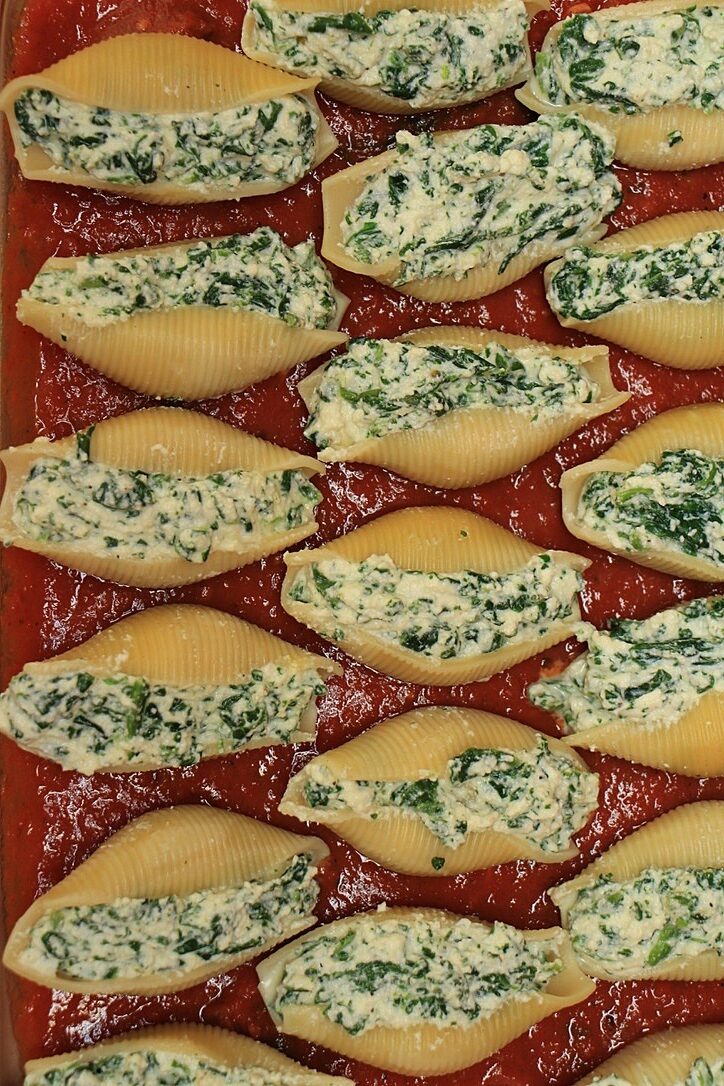 Ricotta and Spinach Filled Pasta Shells - Aroma and Essence