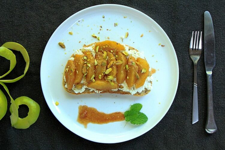 Healthy Apple Pie Ricotta Toast - Aroma and Essence