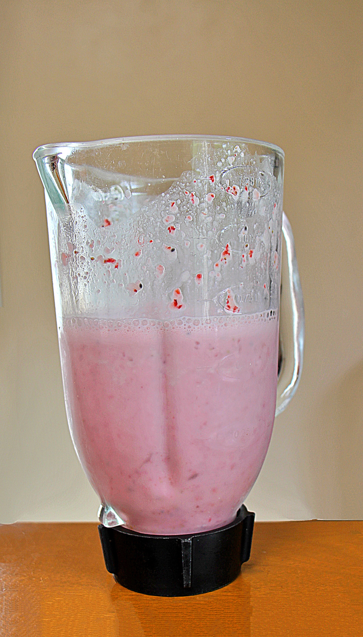 Strawberry Cheesecake Smoothie - Aroma and Essence